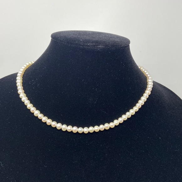 Jewelry | Vintage Stauer 18 Pearl Necklace | Poshmark